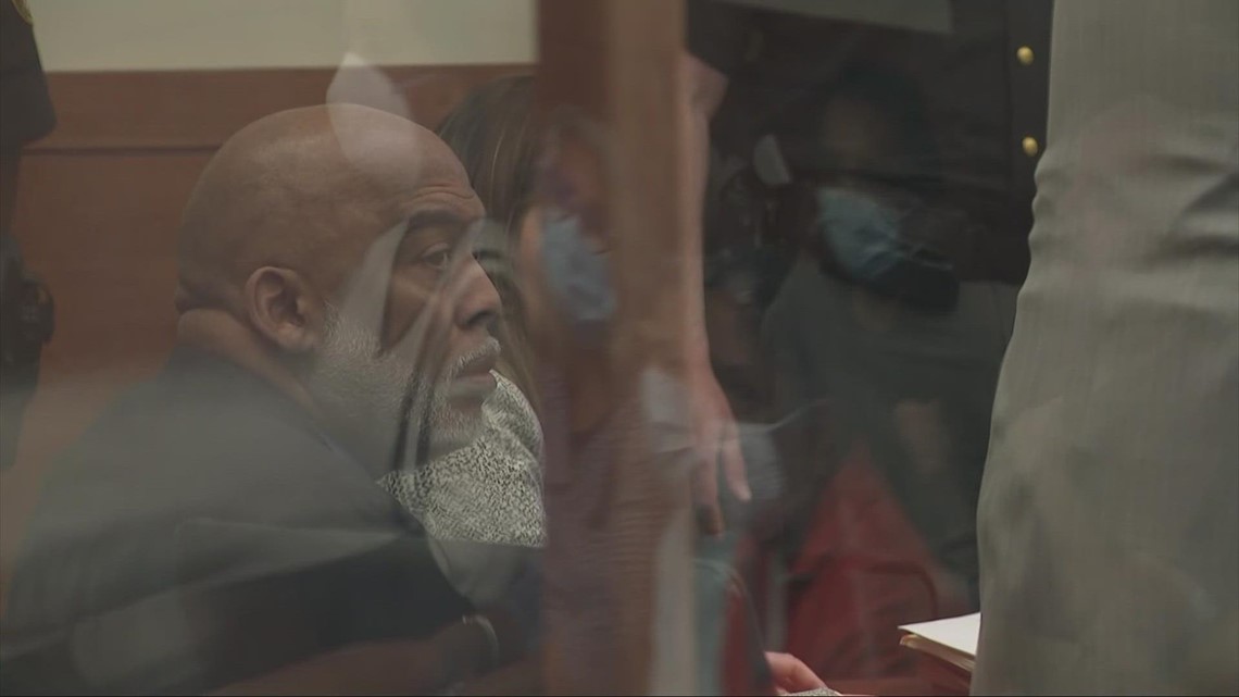 Former Columbus officer Andrew Mitchell murder trial starts | 10tv.com