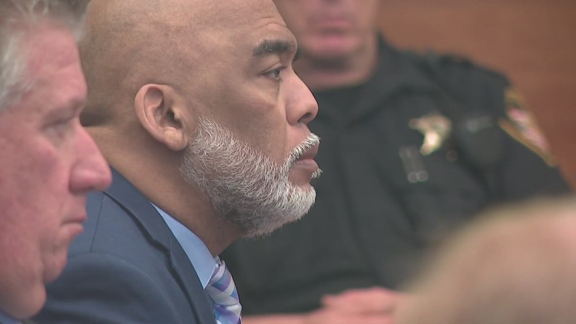 Jury seated in 2nd murder trial of former Columbus police officer ...