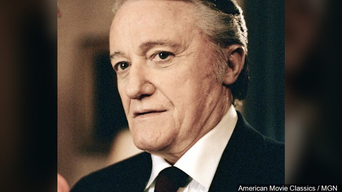 Robert Vaughn, suave 'Man from U.NCL.E.' star, dies at 83 | 10tv.com
