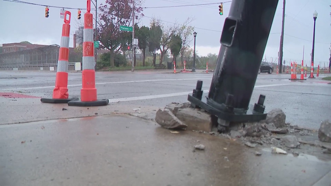 Five injured in COTA bus crash on Columbus' east side | 10tv.com