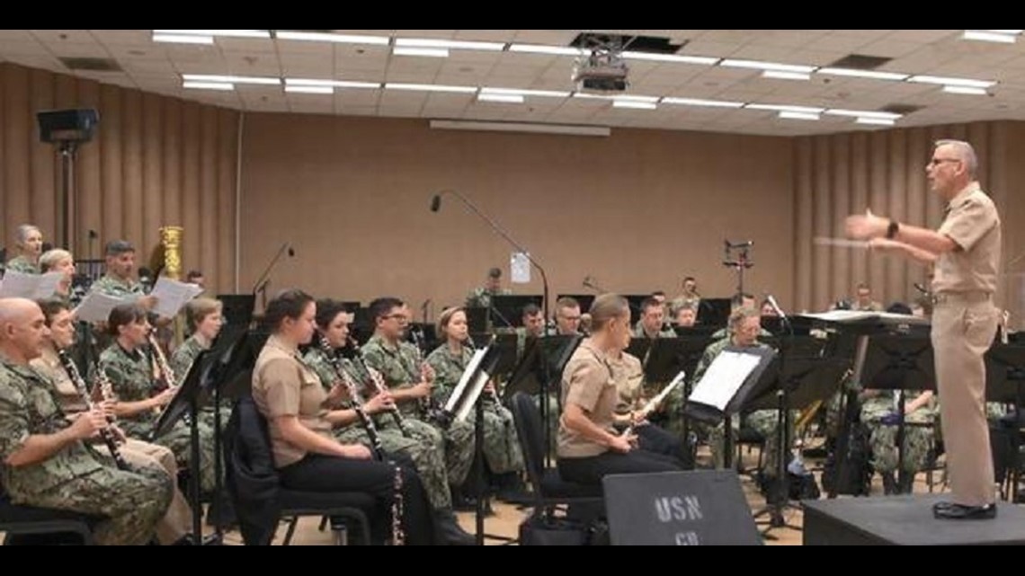 US Navy Band reveals the hard work behind their holiday concert | 10tv.com