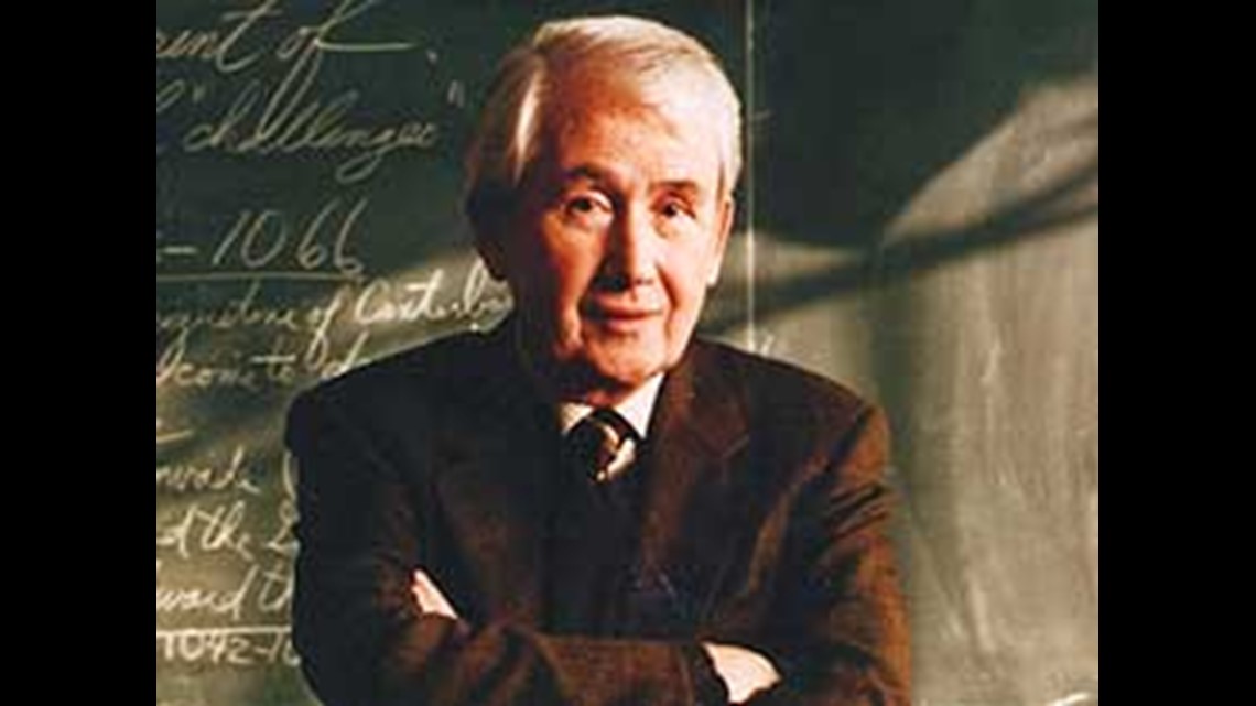 Frank McCourt, Who Wrote Angela's Ashes, Dies At 78 | 10tv.com