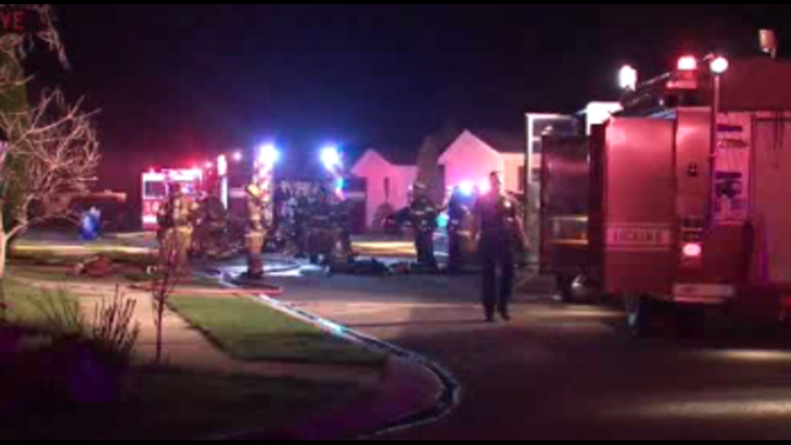 Fire Destroys Mobile Home In Pataskala | 10tv.com