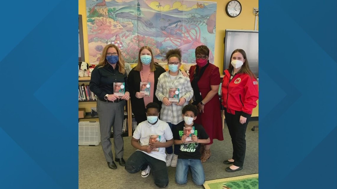 10TV delivers books to students at Starling K-8 School | 10tv.com