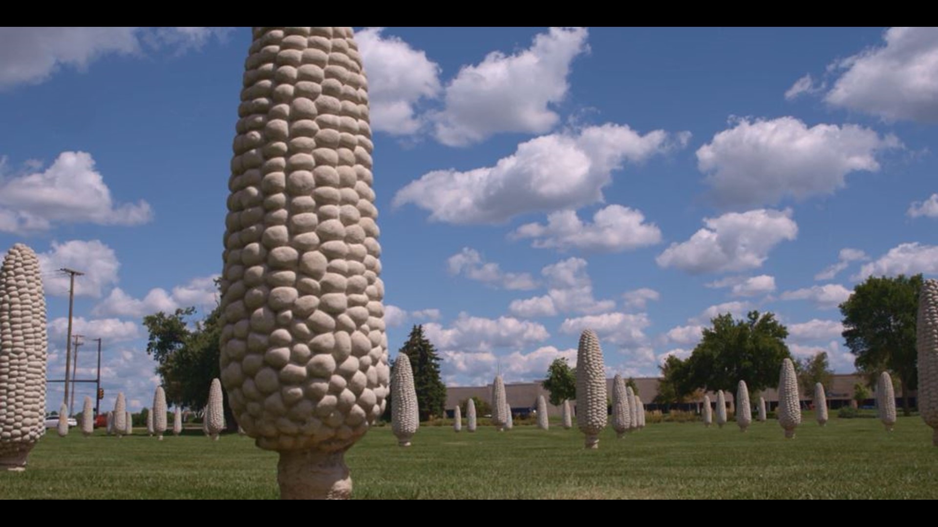Dublin celebrates corn sculpture's 25th anniversary | 10tv.com