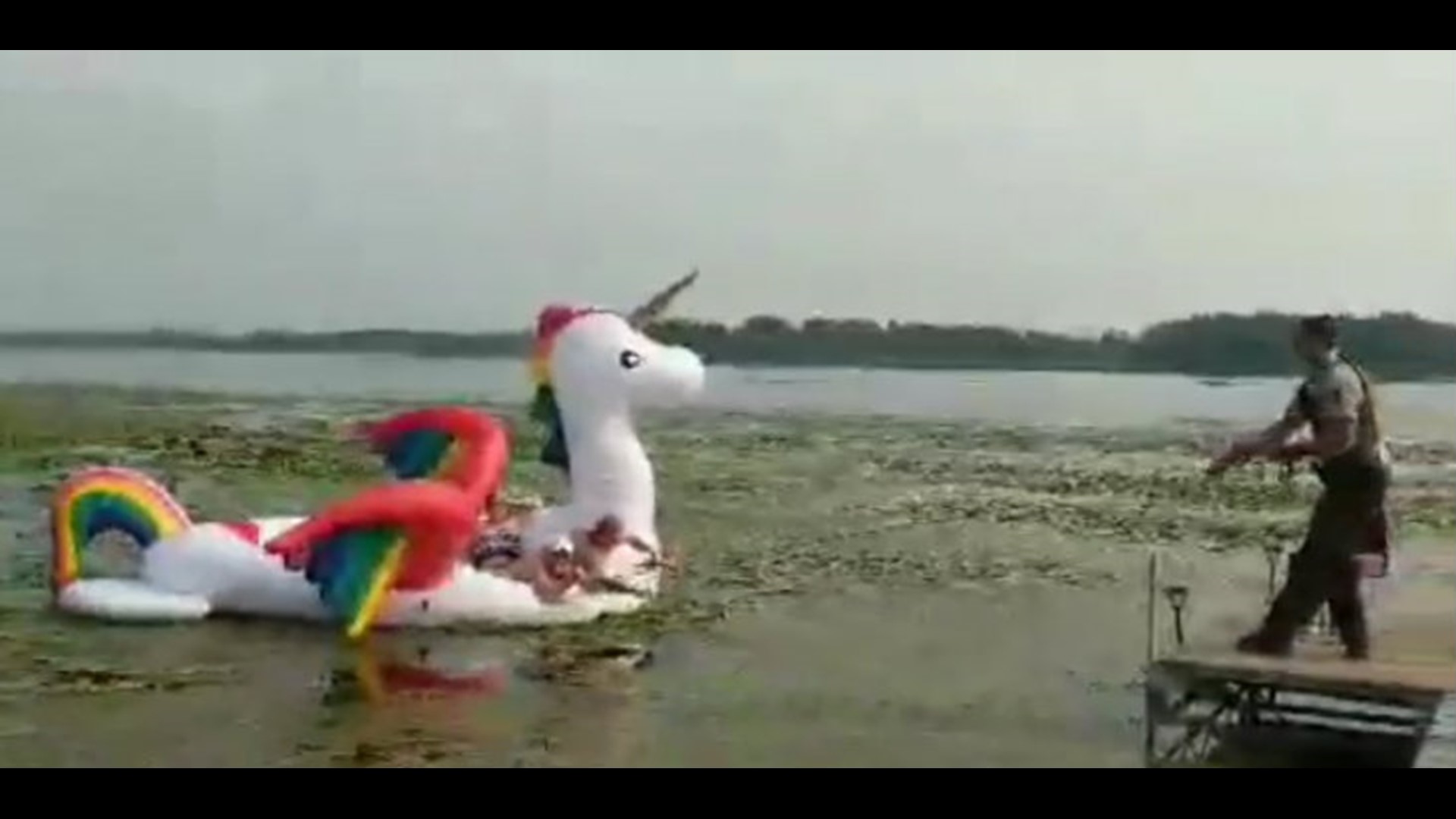 Women stranded on unicorn raft rescued by sheriff's deputies | 10tv.com