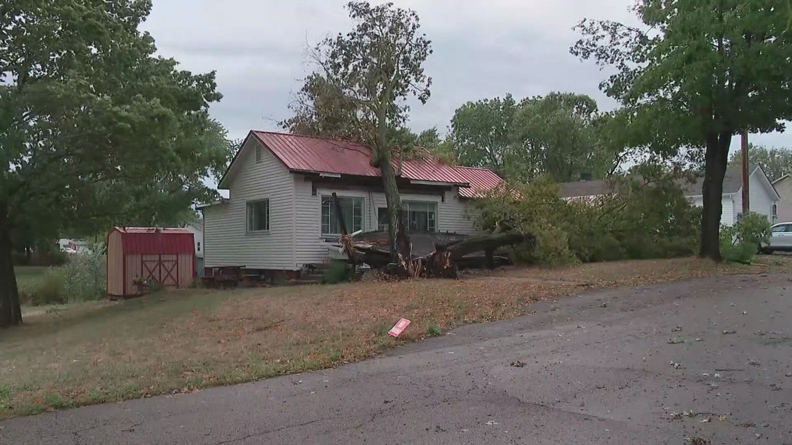 Strong winds, rain brought up north from Helene causes damage around ...