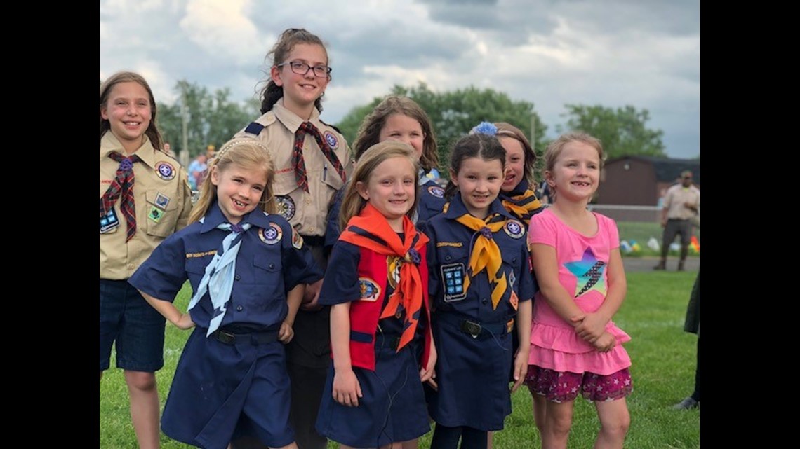 Girls officially "advanced" into Cub Scouts in Hilliard | 10tv.com