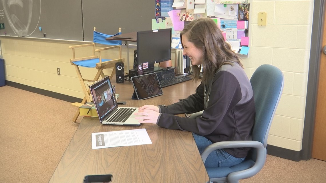 Hilliard teachers, students navigate e-learning while out of school ...