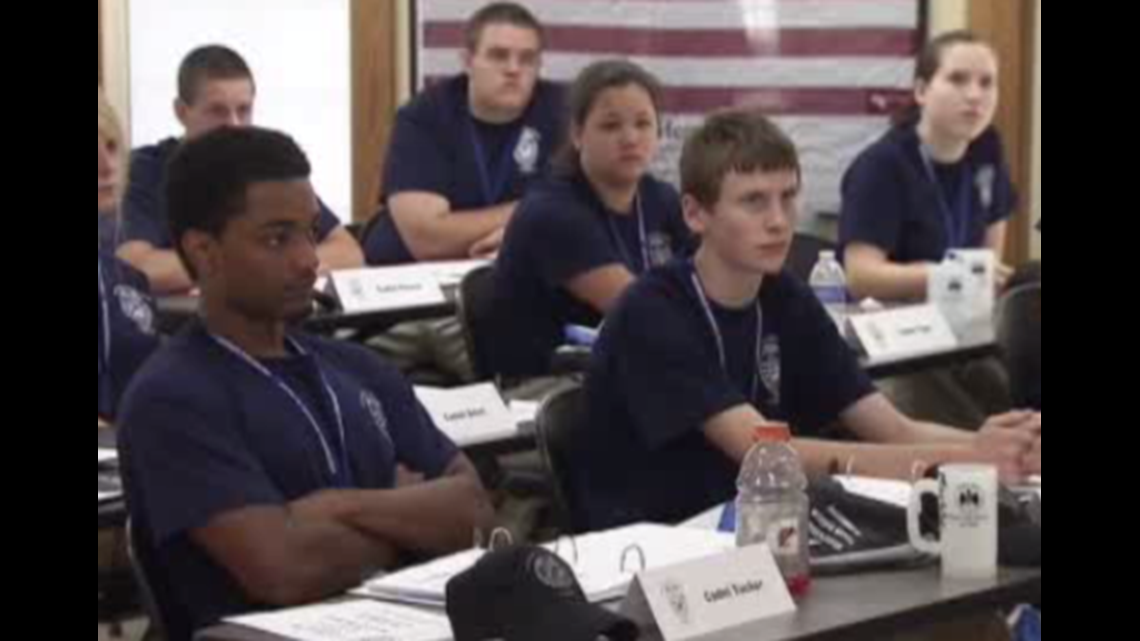 Police Program Puts High School Students In Officers’ Shoes | 10tv.com