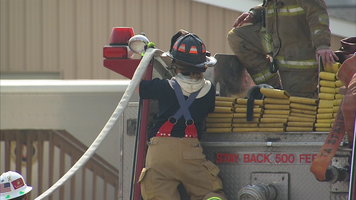 Columbus Division Of Fire Holds Open House For New Recruits | 10tv.com