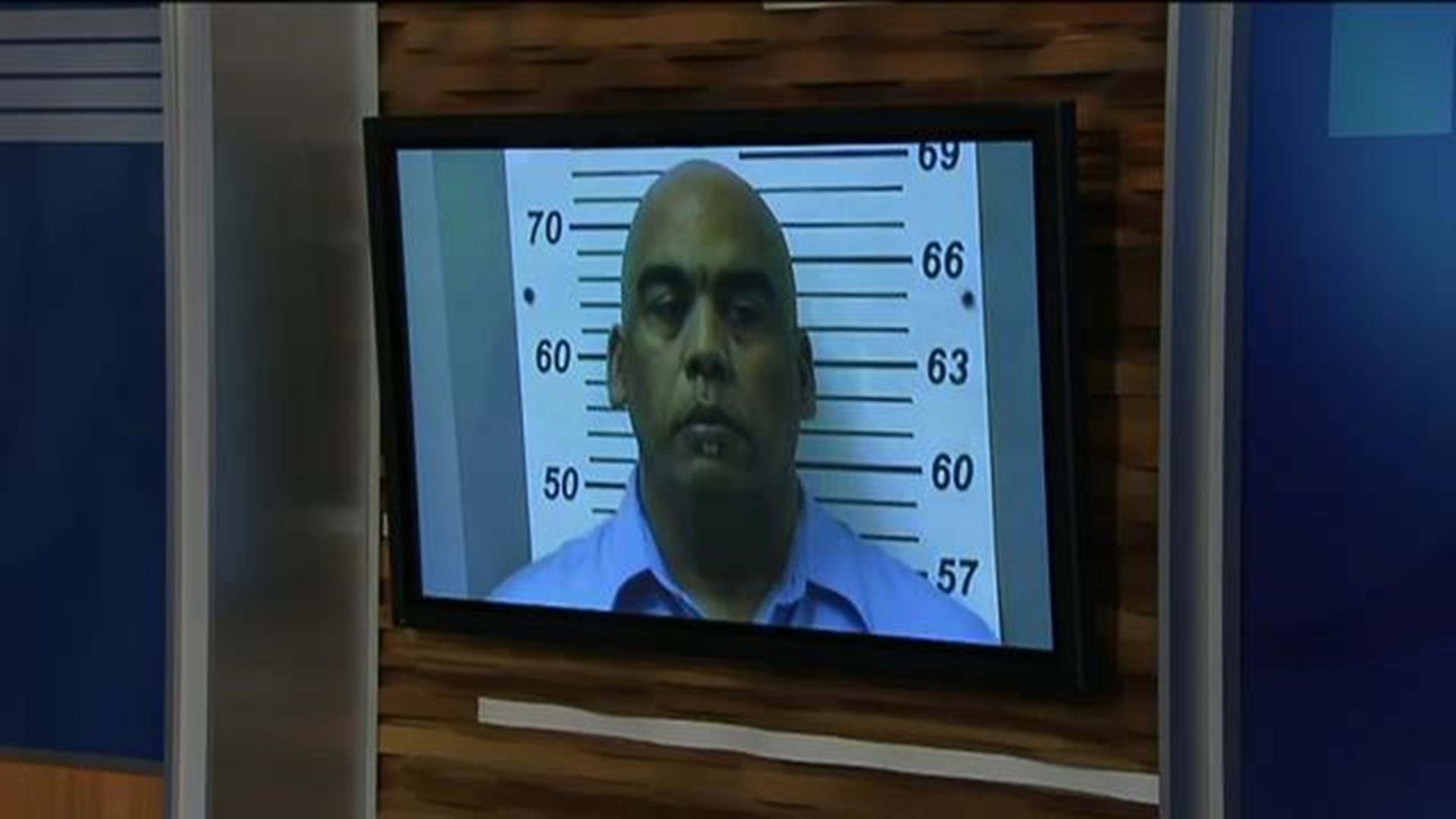 FBI agents search rental properties of former Columbus vice officer ...