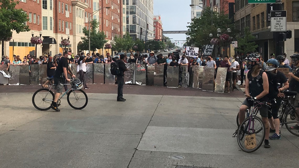 Columbus police stand behind protest actions, says rules of engagement ...