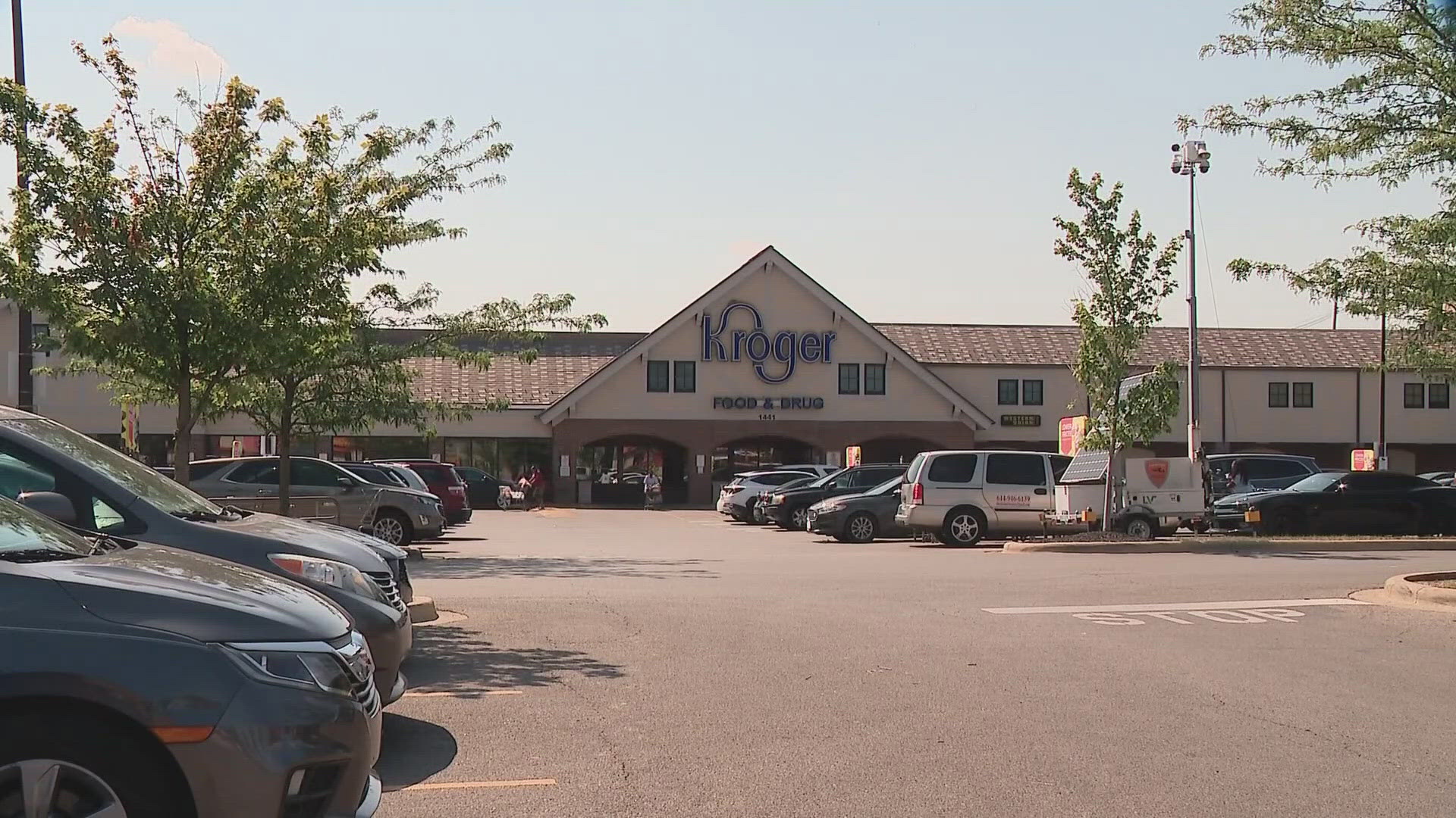 Kroger security guard's finger bitten off in south Columbus; suspect ...