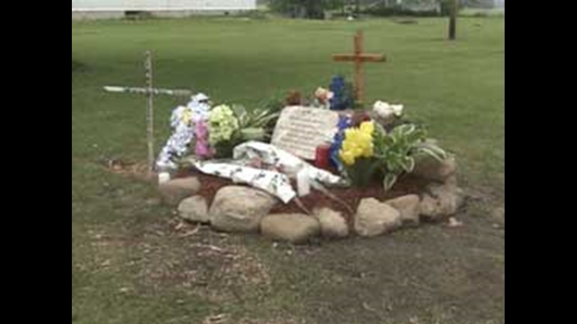 Crash Victims Remembered At Memorial Service | 10tv.com