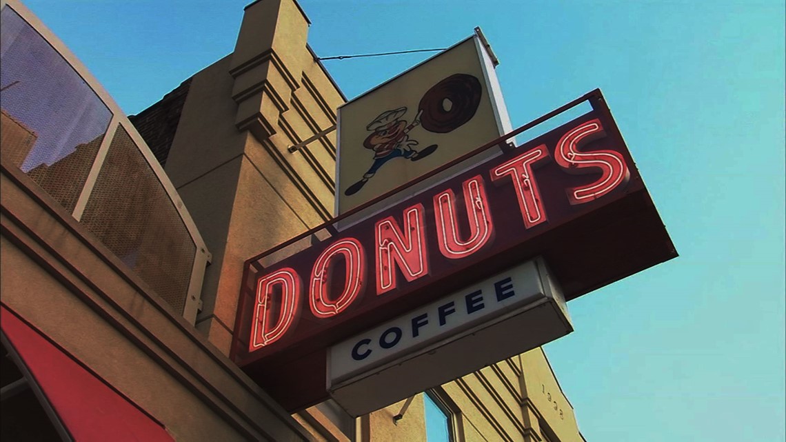 Buckeye Donuts near Ohio State campus robbed at gunpoint | 10tv.com