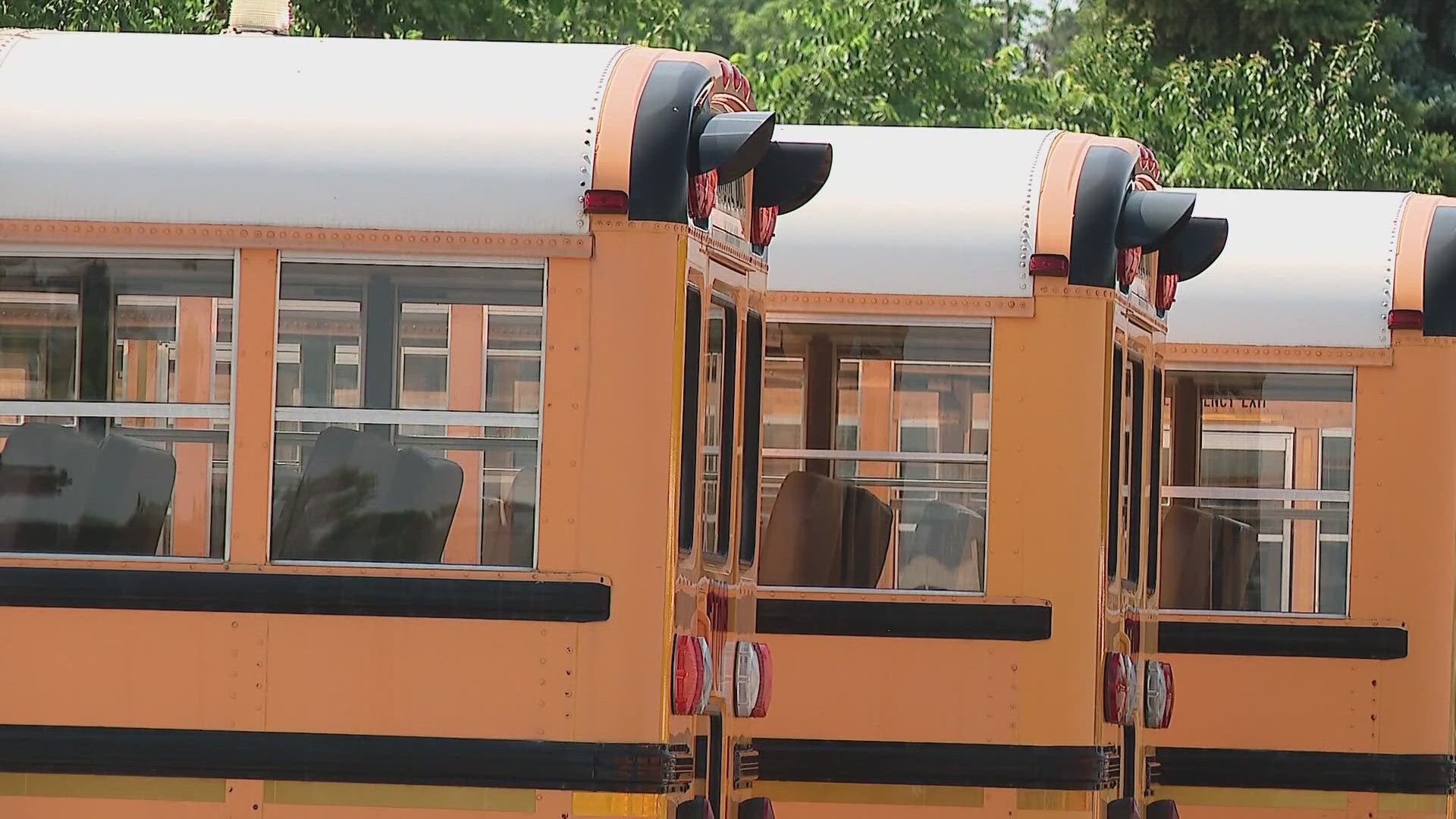 Bus drivers in Ohio call for stricter penalties against drivers who pass school buses | 10tv.com