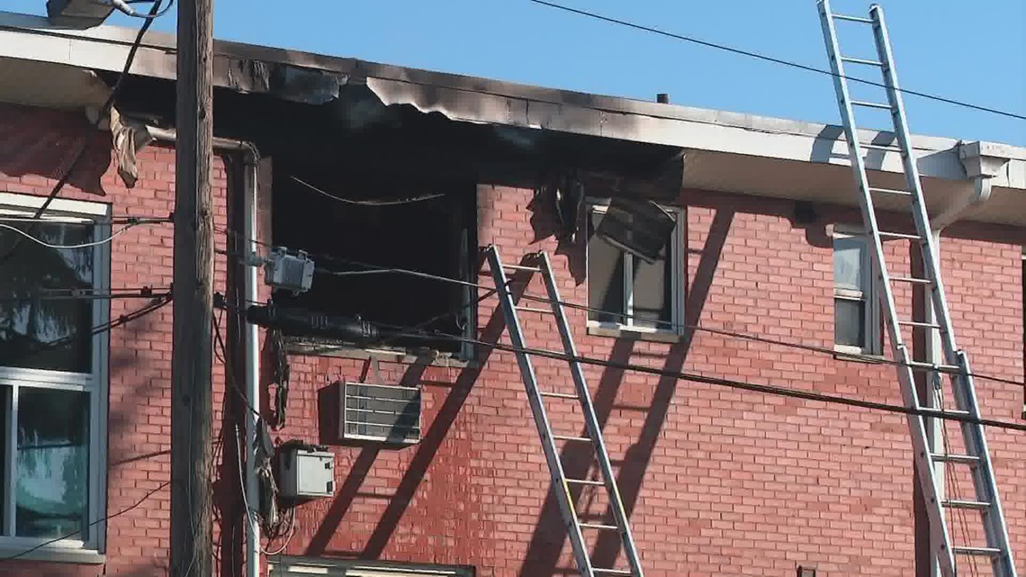 Chief: 3 injured, 6 rescued in southwest Columbus apartment fire | 10tv.com