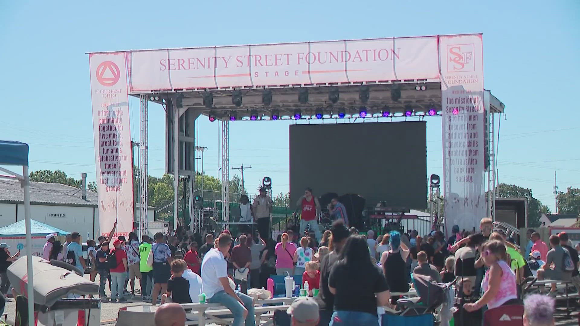 Hundreds gather for Soberfest, celebrating recovery and community | 10tv.com