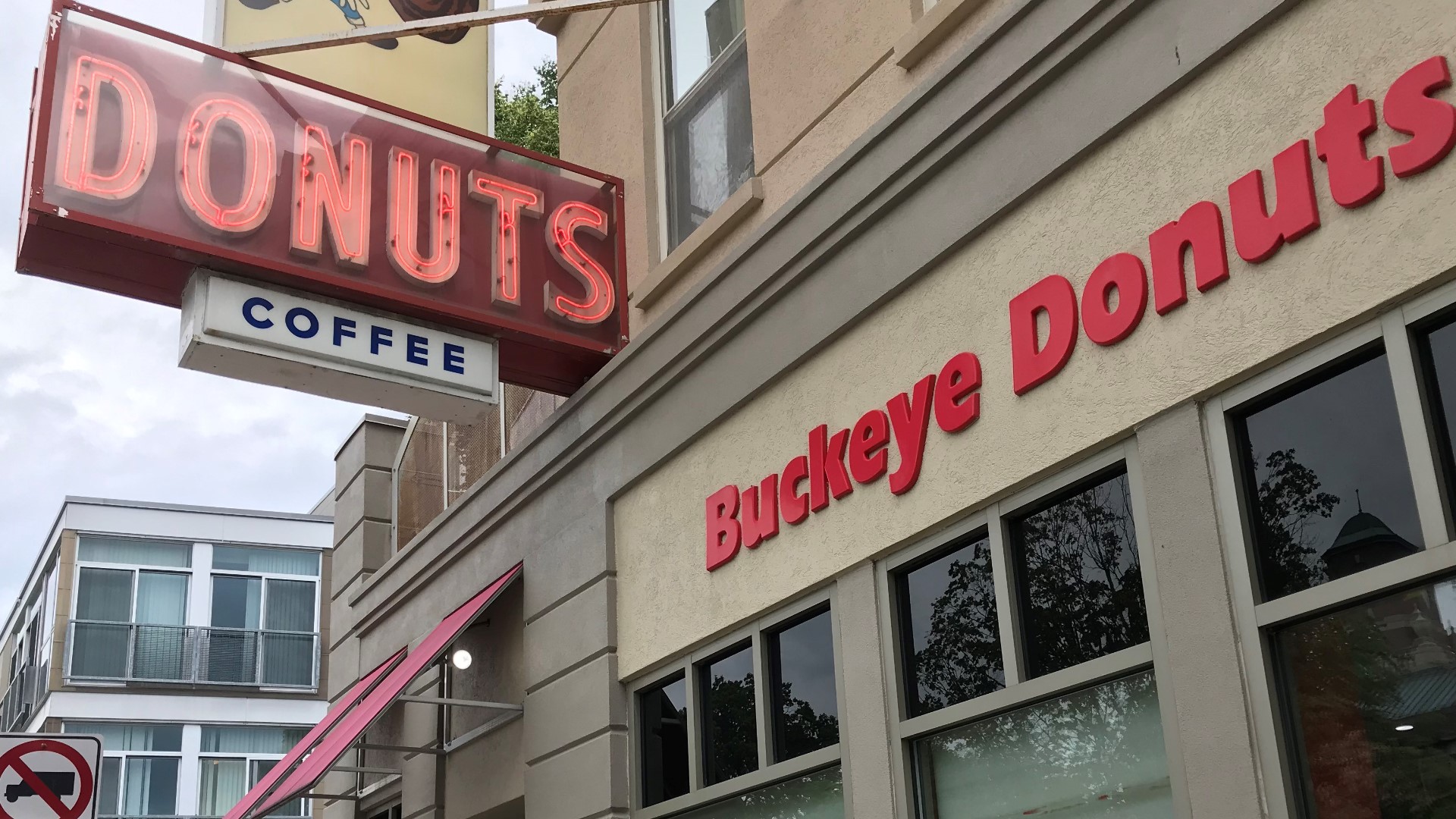 Columbus police investigating armed robbery of Buckeye Donuts near Ohio ...