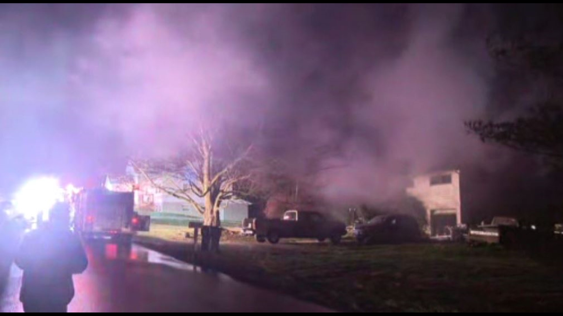 Man & woman escape house fire after propane tank explodes in Licking ...