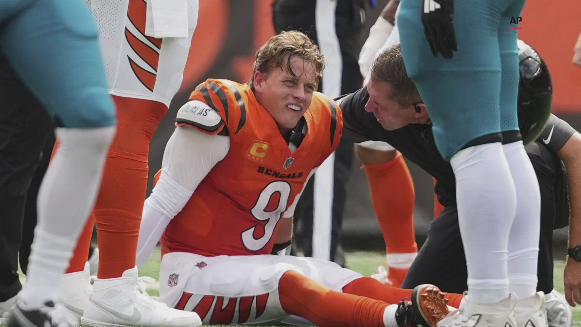 Joe Burrow to have surgery on left toe and will miss 3 months, source says | 10tv.com