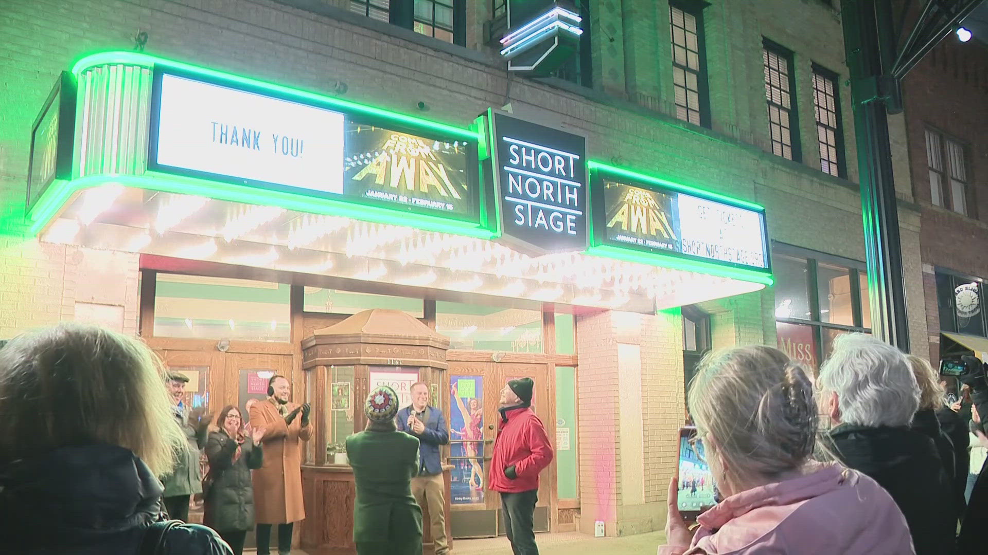 Short North Stage unveils new Garden Theater marquee | 10tv.com