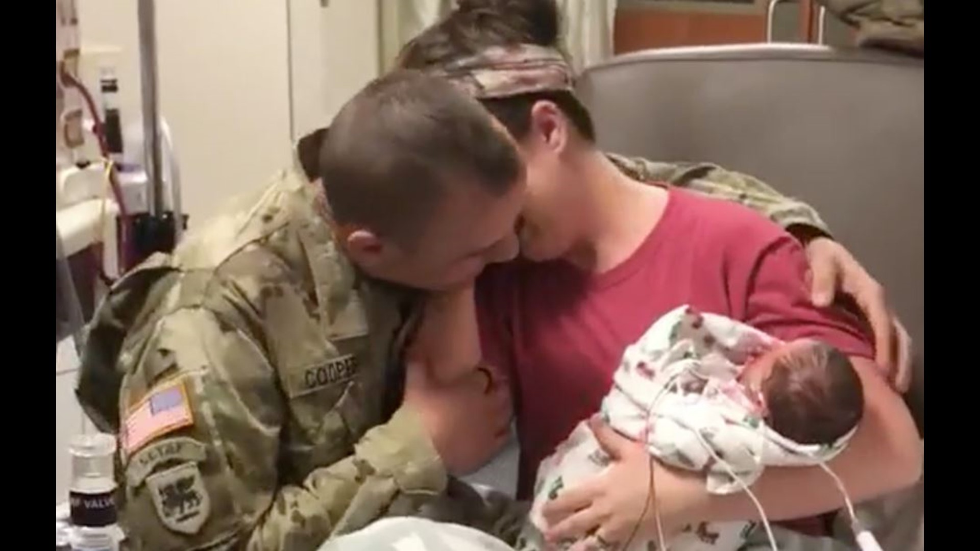 Army dad surprises wife with homecoming after birth of twins | 10tv.com