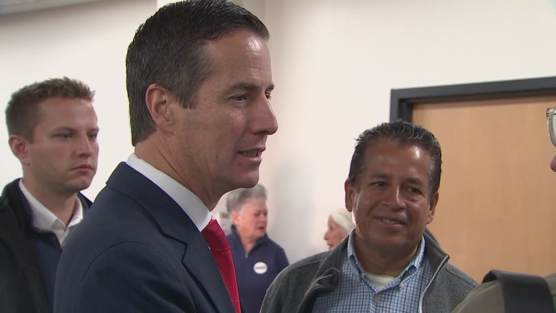 Moreno and Brown head in to final stretch in Ohio's US Senate race ...