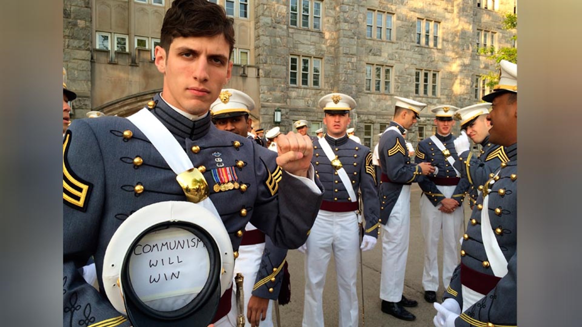 Army splits with West Point grad who touted communist revolt | 10tv.com