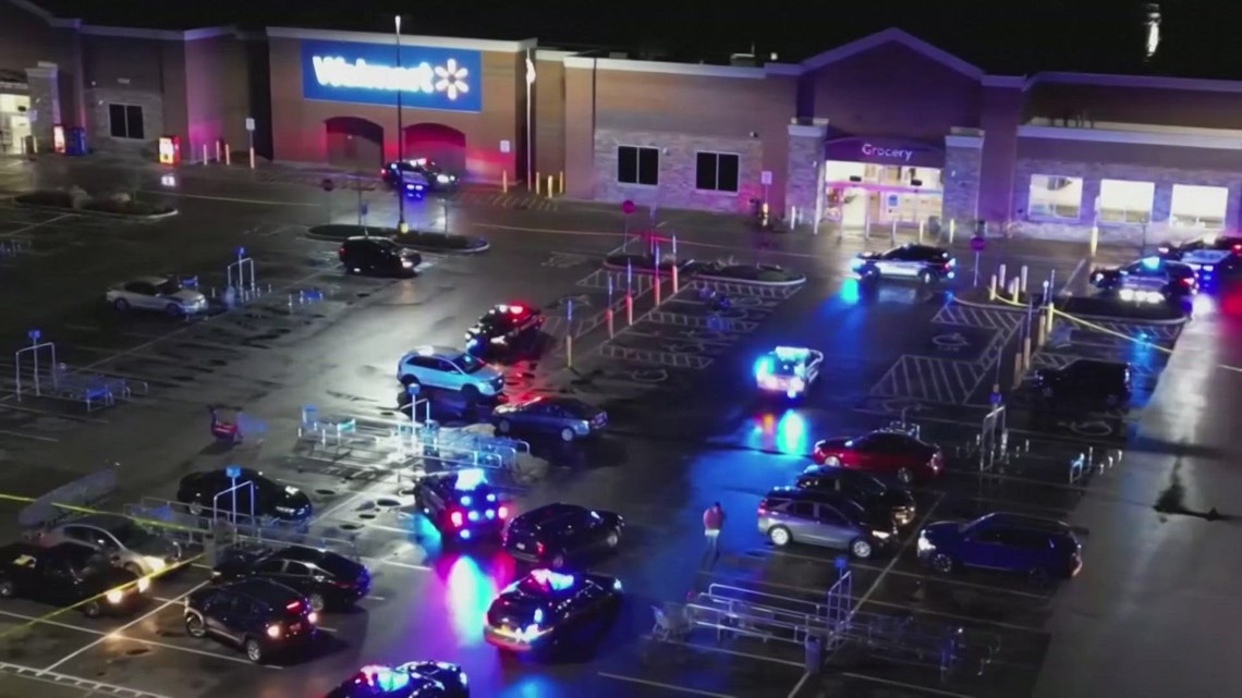 Police: Shooter attacks Walmart in southwest Ohio; 4 injured, suspect ...