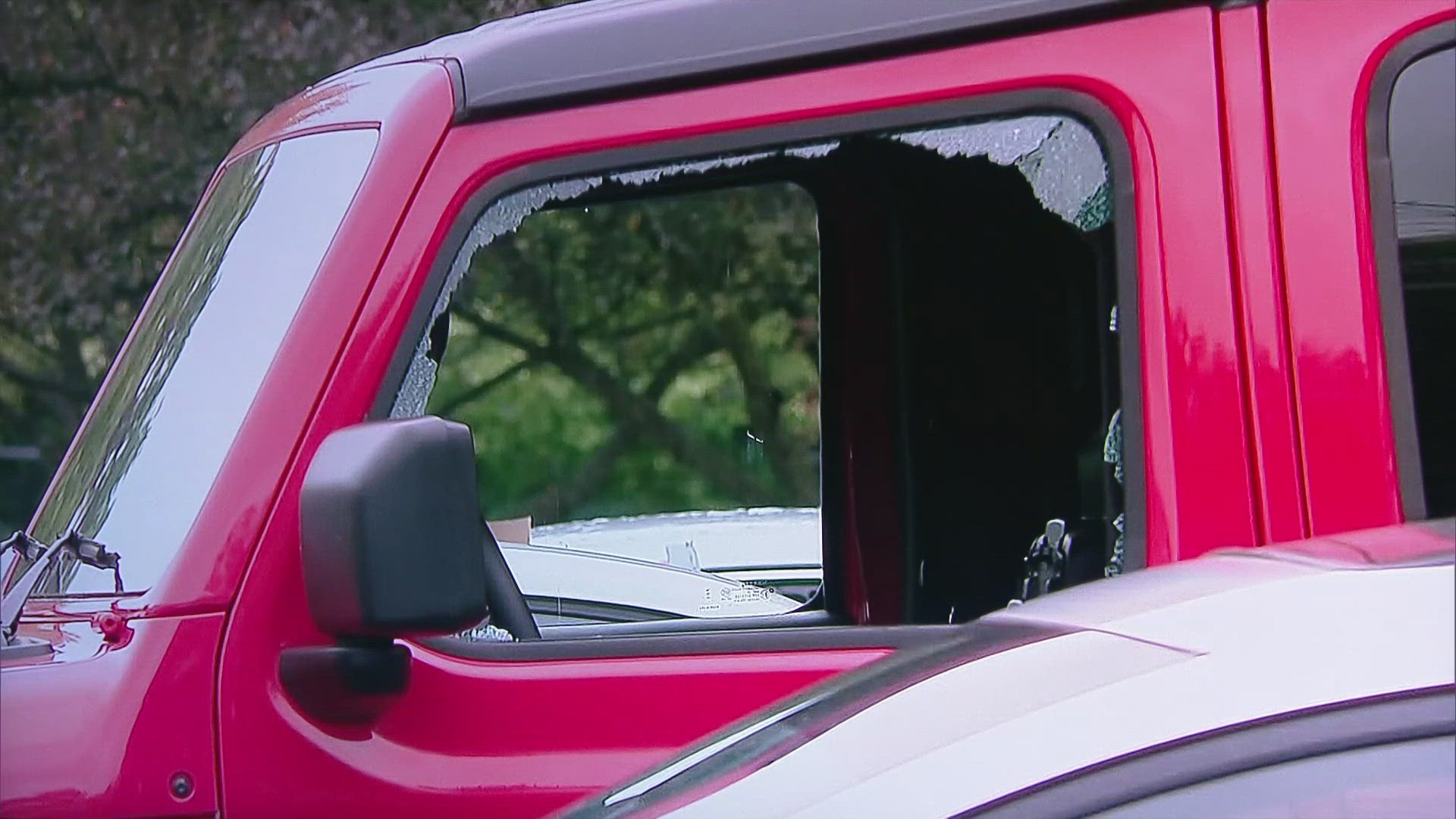 Car break-ins reported in southwest Columbus neighborhood | 10tv.com