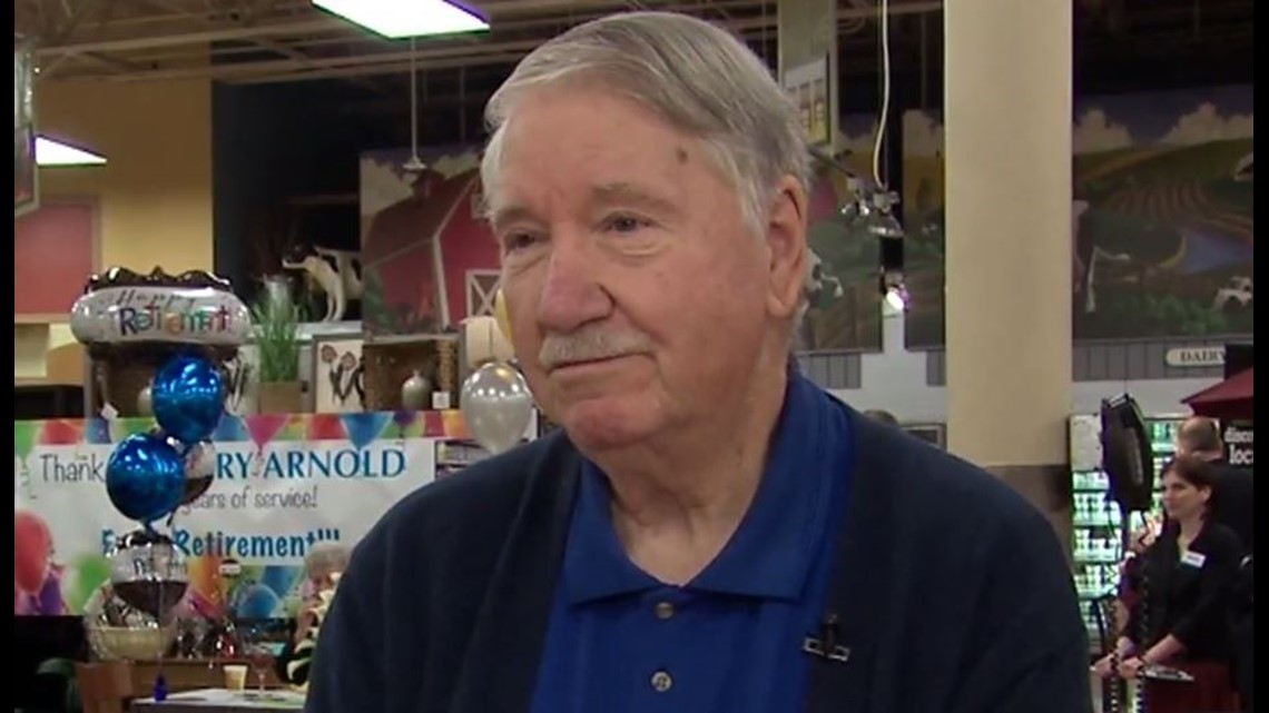 Kroger celebrates employee's 6 decades on the job | 10tv.com