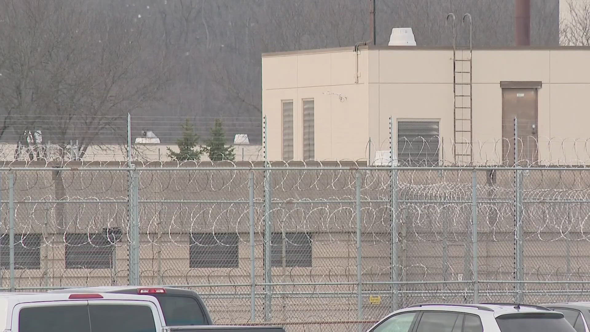 Escaped convict alert warning system awaits Ohio Senate hearing | 10tv.com