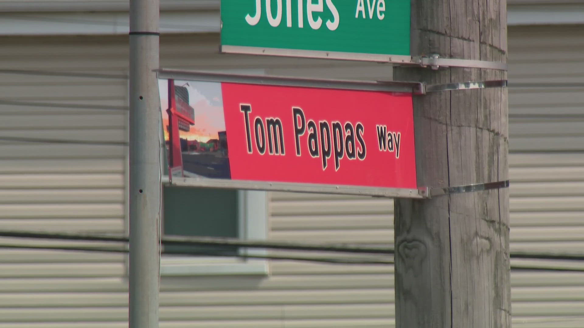 Columbus honors Tommy Pappas with street sign tribute | 10tv.com
