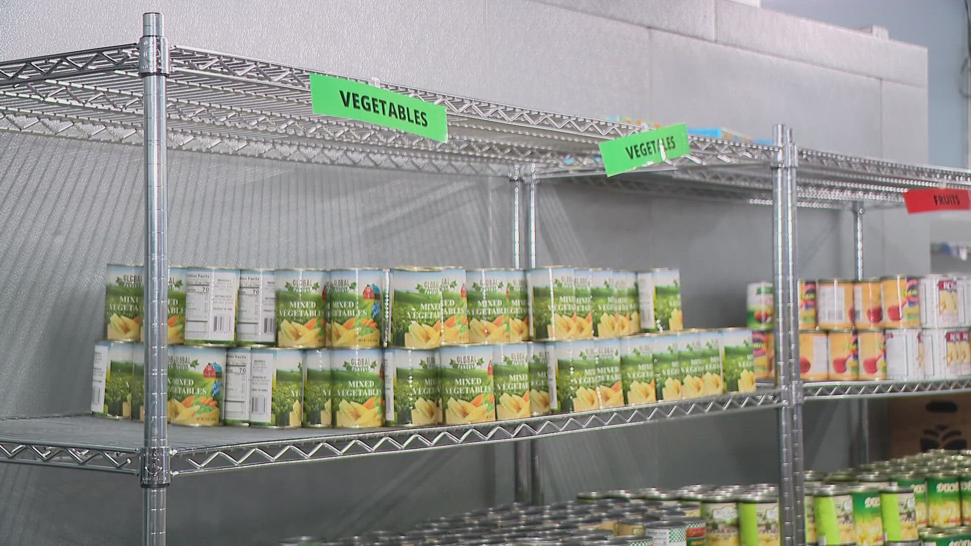 Demand at food banks soars amid funding concerns in Ohio | 10tv.com