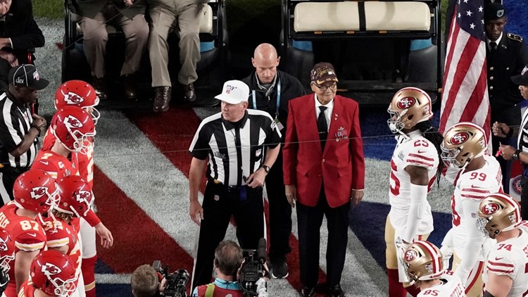 100-year-old WWII veterans perform Super Bowl coin toss | 10tv.com