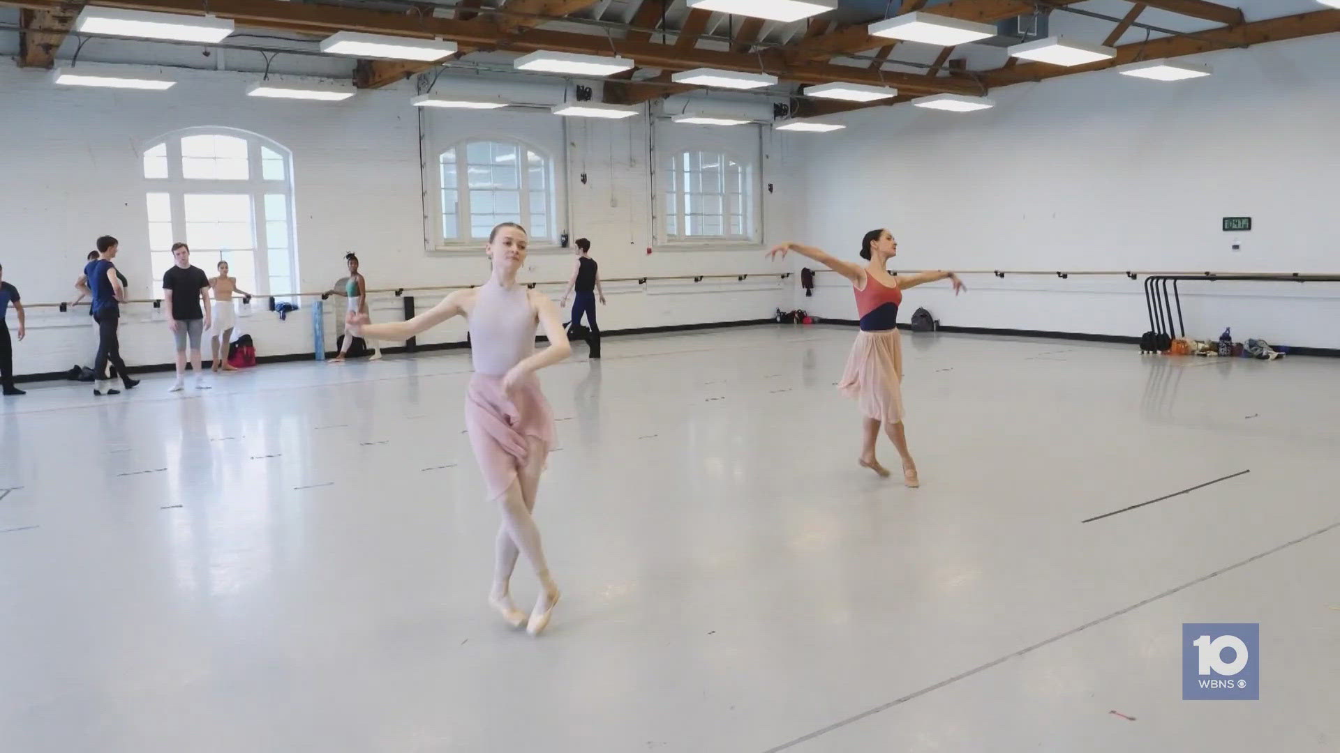 BalletMet premieres 'Remi Remi Remi' by Remi Wörtmeyer | 10tv.com