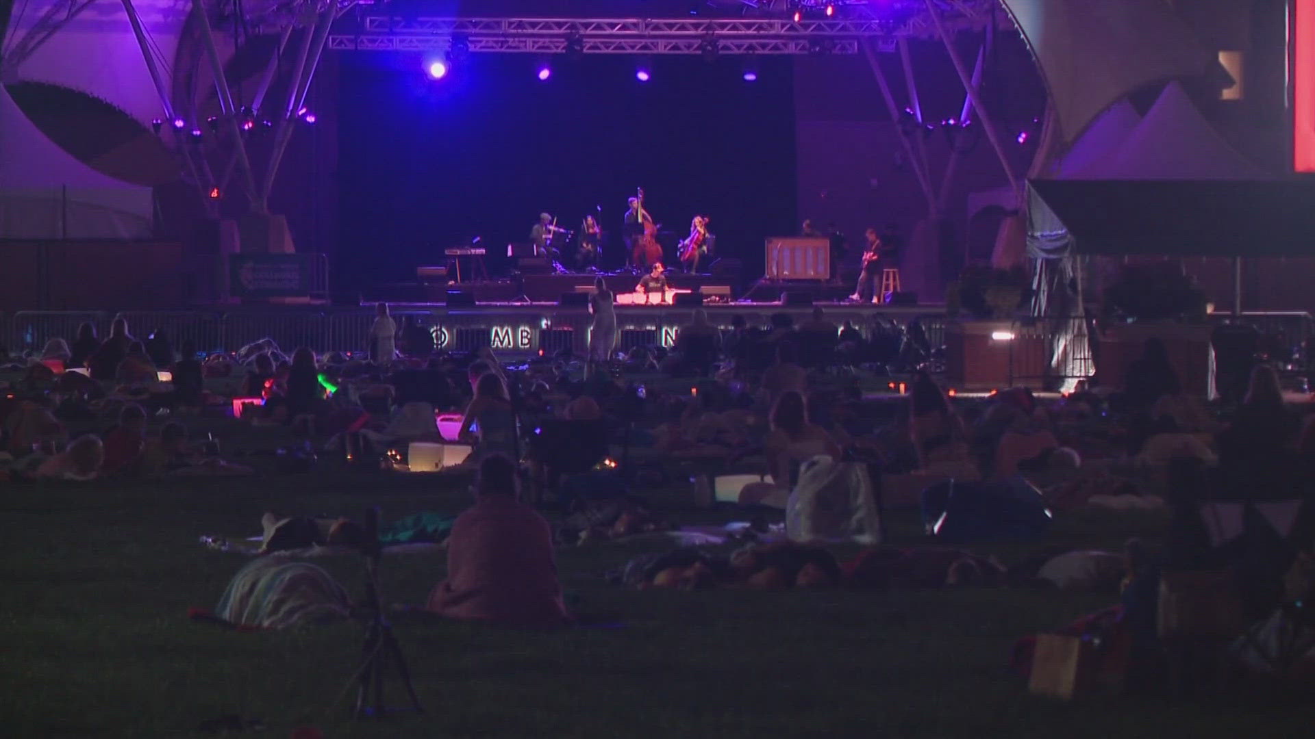 Hundreds gather in Columbus for largest sound healing event | 10tv.com