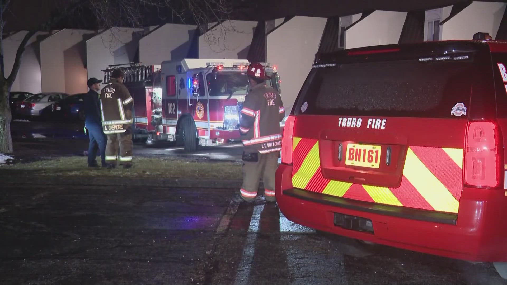 Family of 3 escapes early morning apartment fire in Reynoldsburg | 10tv.com