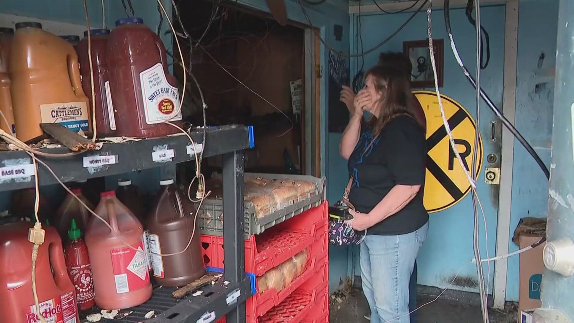 Owners of Columbus' Thurman Cafe vow to return after fire | 10tv.com