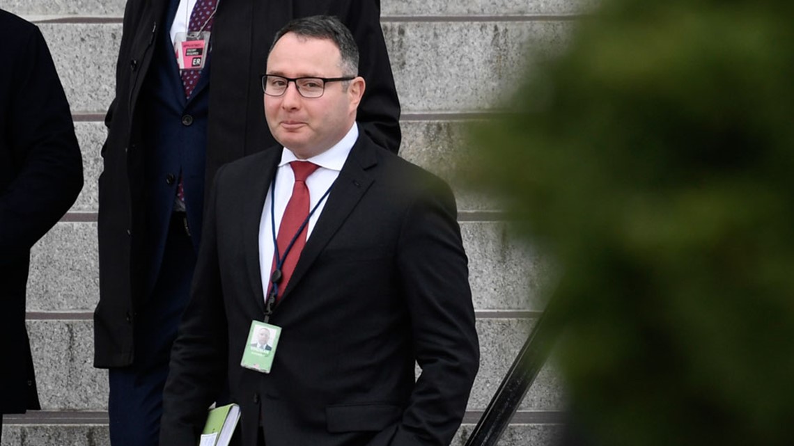 Aide who testified against President Trump escorted out of White House ...