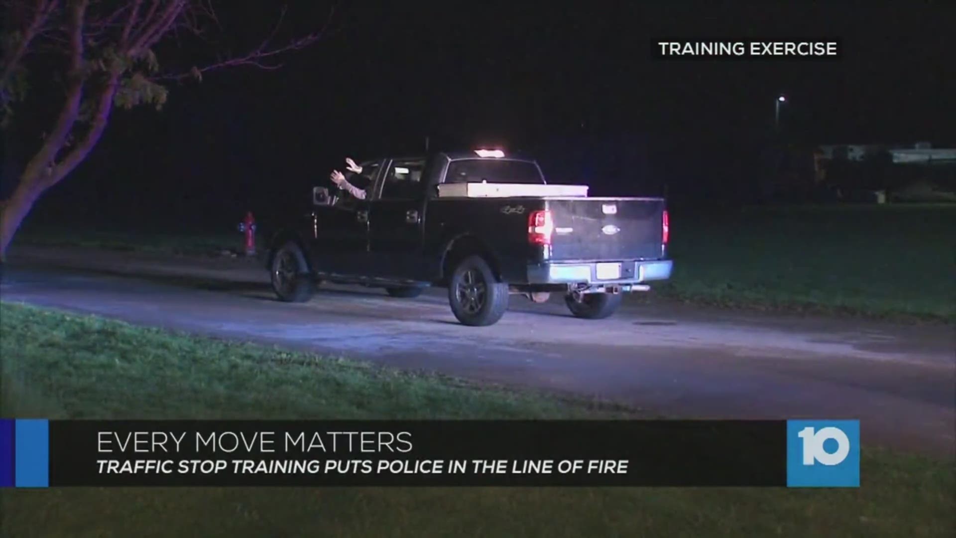 Reynoldsburg officers undergo intense traffic stop training | 10tv.com