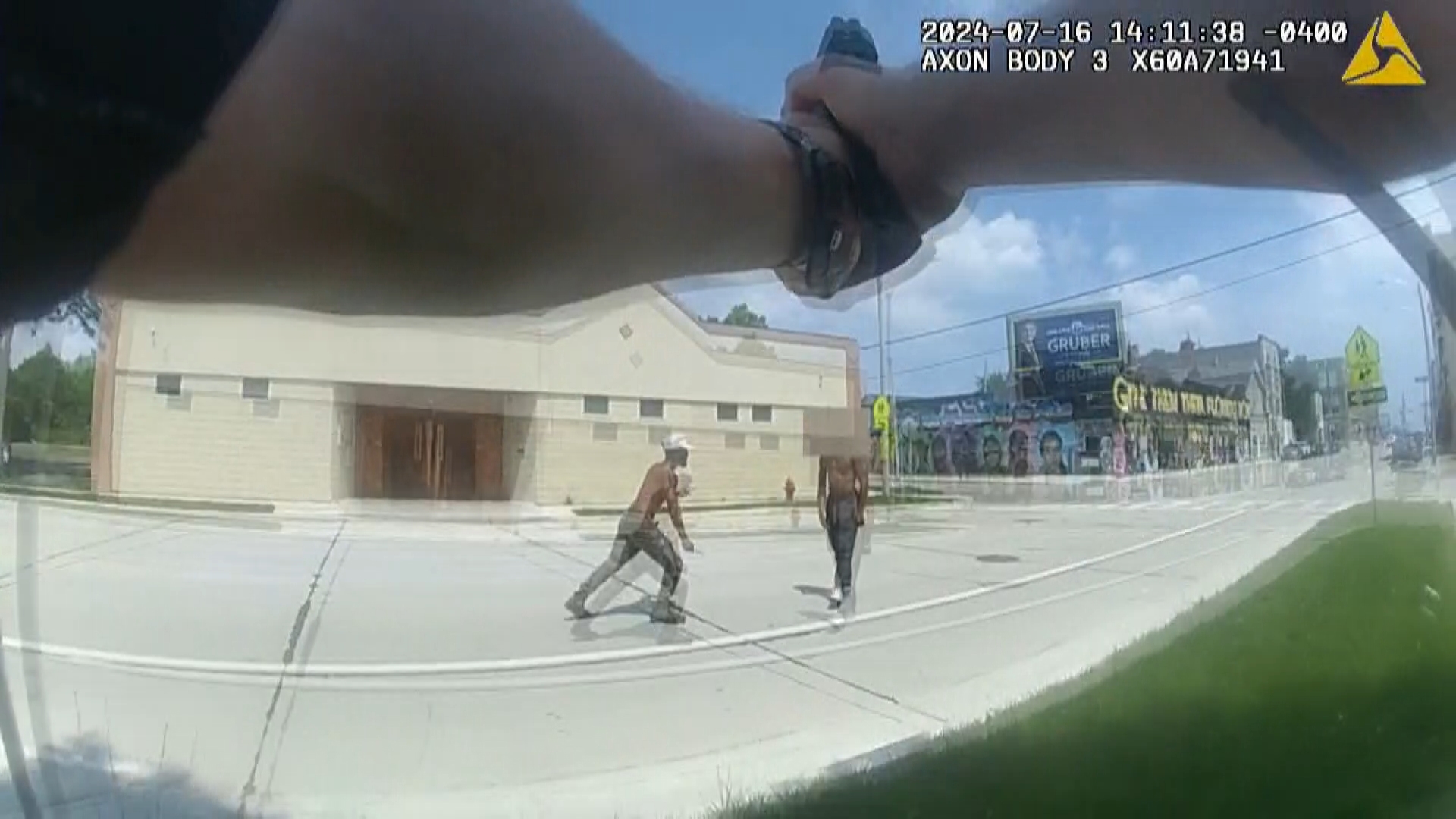 Columbus police release bodycam of officers firing shots at knife ...