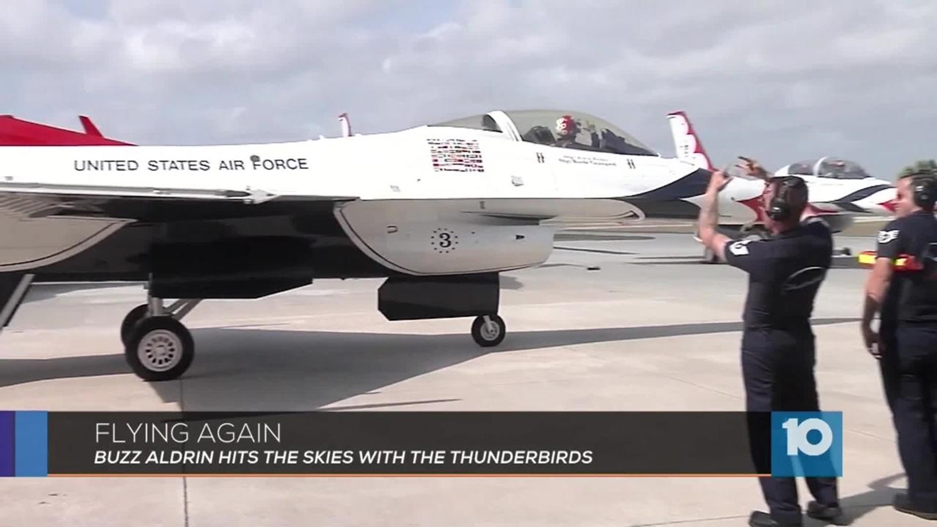 Buzz Aldrin flies with the Thunderbirds | 10tv.com