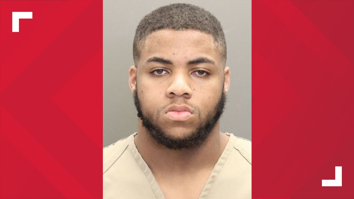 Body camera footage shows moments before shooting of Andre' Hill by ...