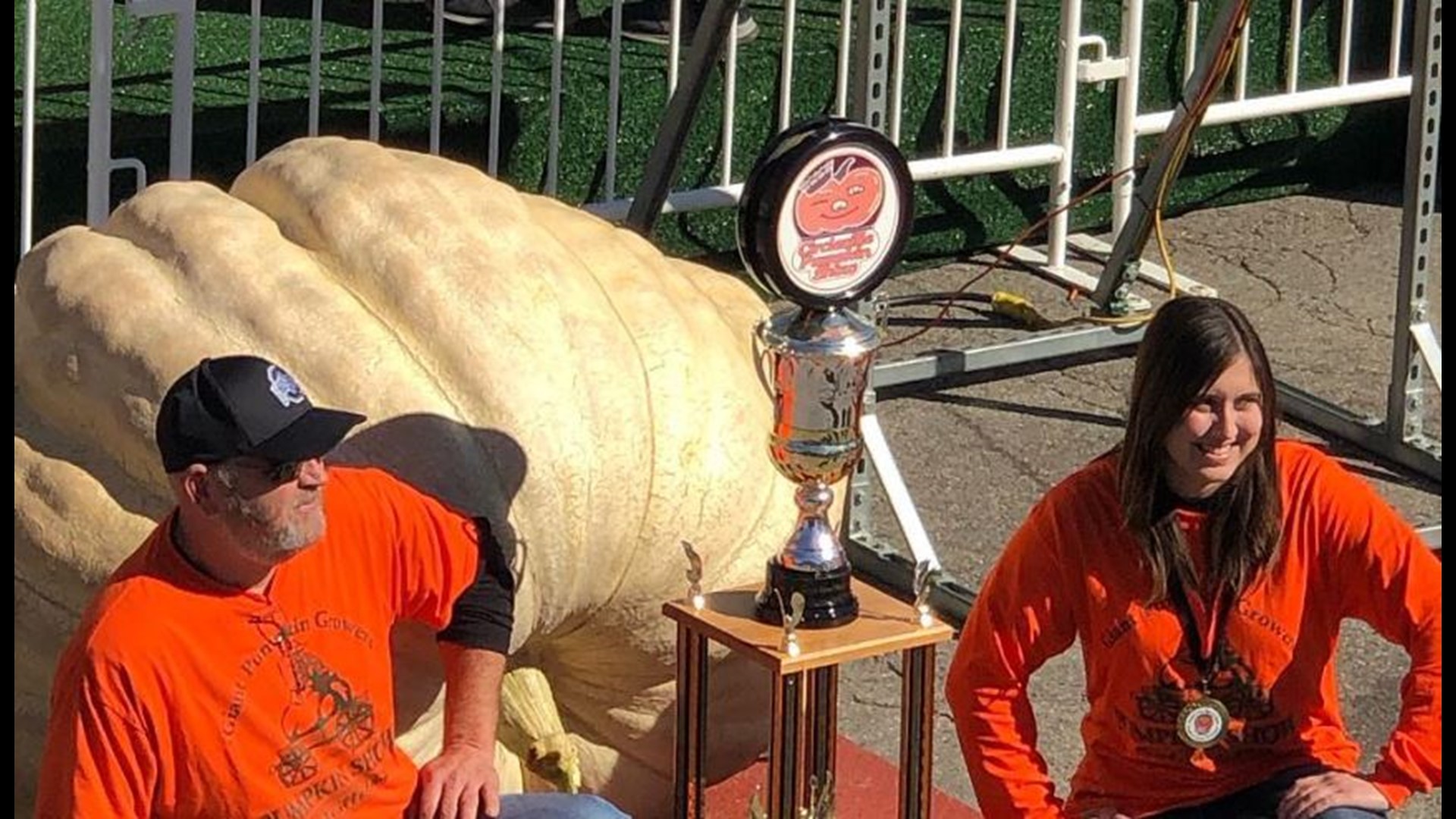 2018 Pumpkin Show giant pumpkin winner comes in at 1,607 pounds | 10tv.com