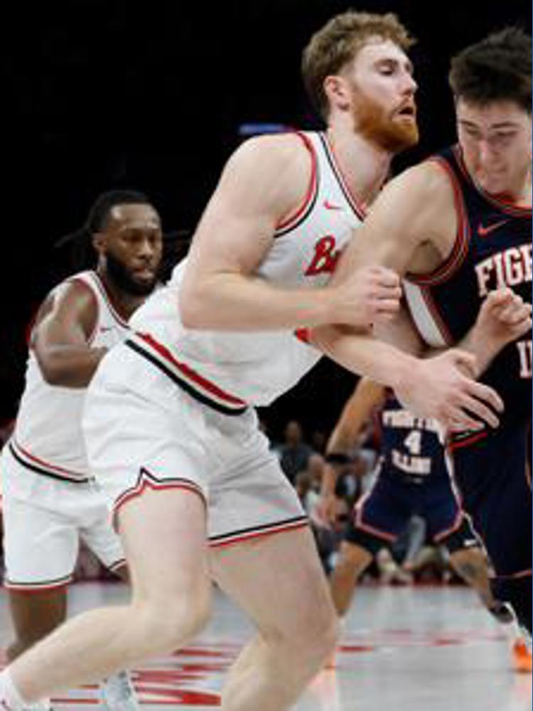 Keaton Wagler's 23 points lead No. 13 Illinois to 88-80 victory over ...