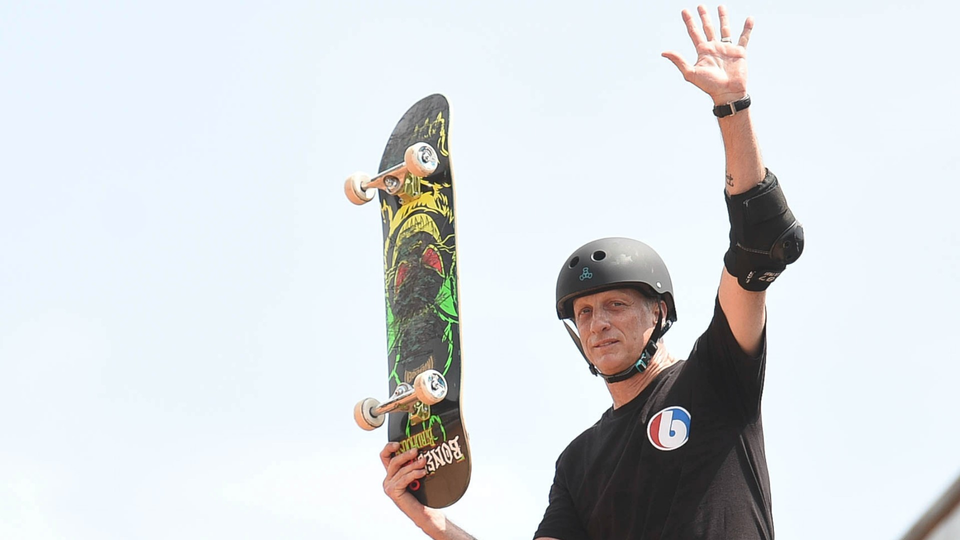 Tony Hawk visits Dodge Skatepark in Columbus | 10tv.com