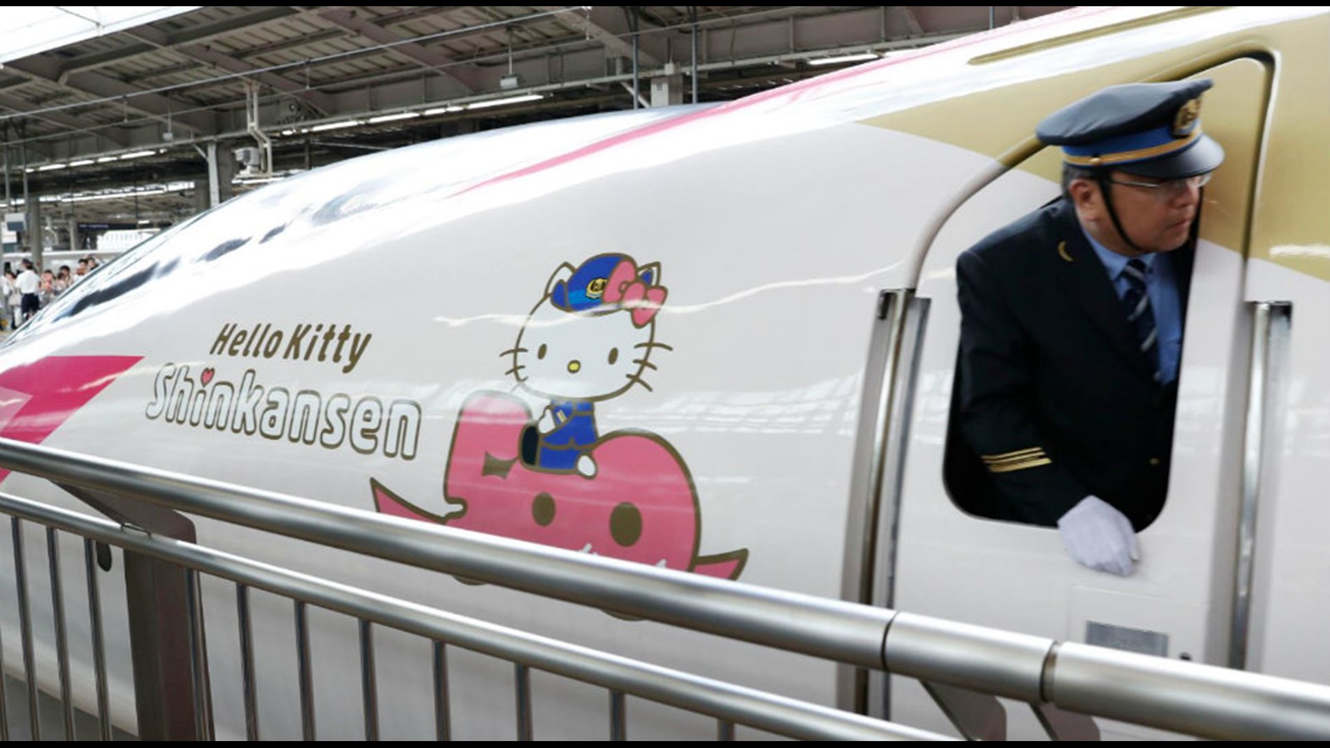 All aboard Hello Kitty: Pink bullet train debuts in Japan | 10tv.com